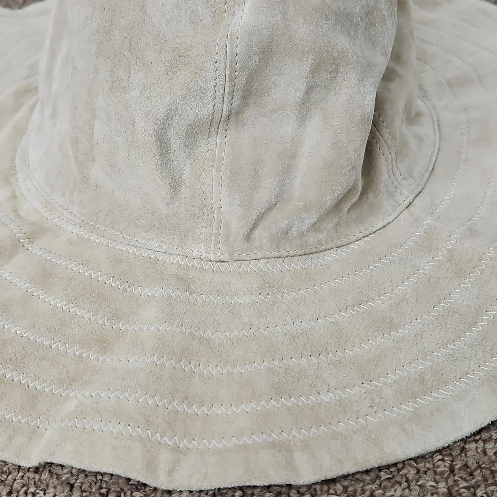 Wilsons Leather | Accessories | Nwt Wilson Leather Tan Leather Bucket ...